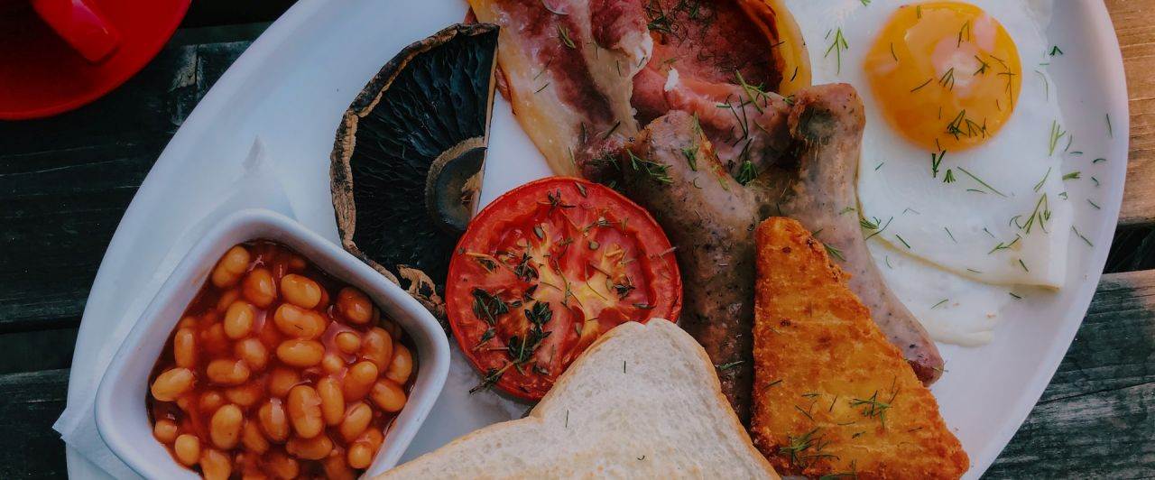Irish Breakfast: conheça essa típica refeição da Irlanda - Intercultural